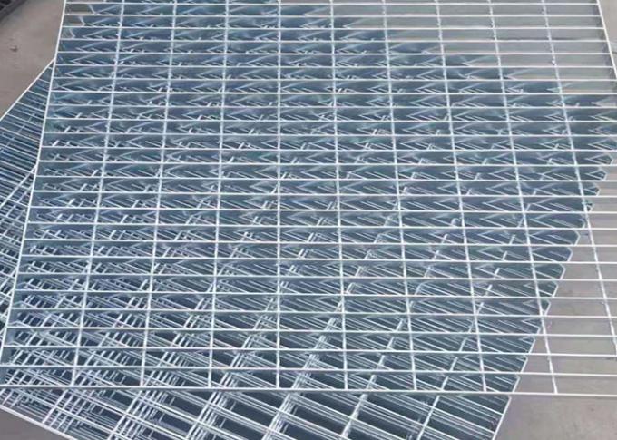 ความกว้าง 2 เมตรน้ำหนักเบา Walkway Grating Powder Coating Pressure Welding